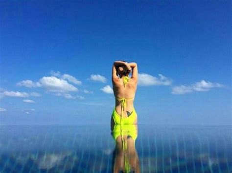 แอบดูดาราใส่ชุดว่ายน้ำ อวดชุดสวยๆ กับหุ่นสุดเป๊ะ Ladyissue เว็บรีวิวเครื่องสำอาง ชุมชน