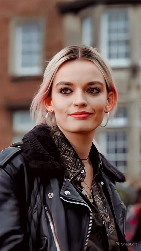 M Nh N N Ng B Ng Nh T Sex Education H U Tr Ng Phim Vi T Gi I Tr