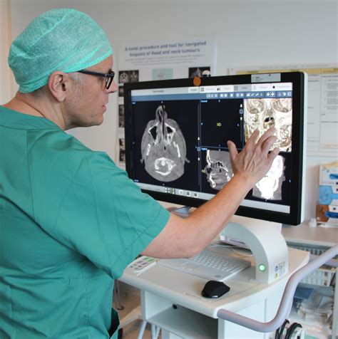 Intraoperative Mobile Cone Beam Ct Scanner For Maxillofacial Surgery Ge Healthcare Finland