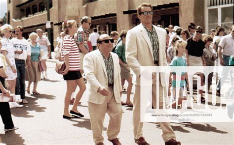 Twins Danny Devito Fotos IMAGO