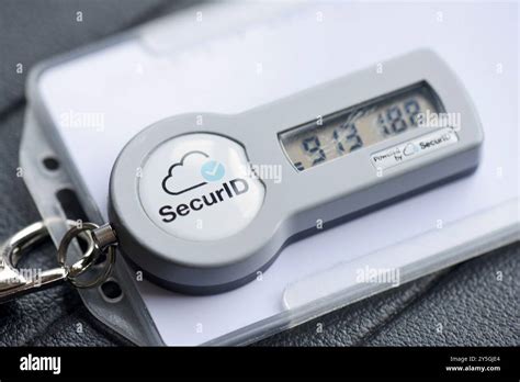 securid rsa secure access and authentication device for network