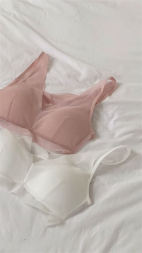 이재이freelance Model 가볍구 예쁘구 다하는 티켓투더문🤎 발리에서도 사왔었지☺️ 국내에서도 무신사에 공식