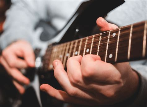 10 Very Easy Linkin Park Songs To Play On Guitar Tabs Guitar Based