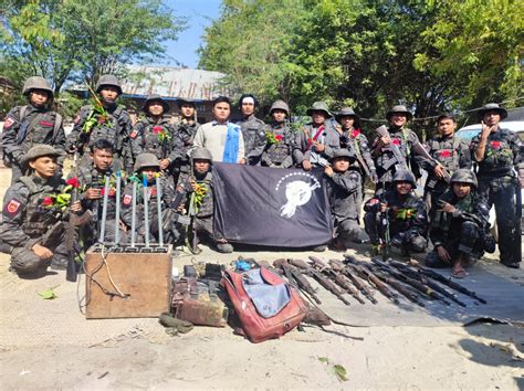 မြင်းခြံနှင့် စစ်ကိုင်းတွင် စစ်ယာဉ်တန်းများ တိုက်ခိုက်ခံရ Myanmar Now