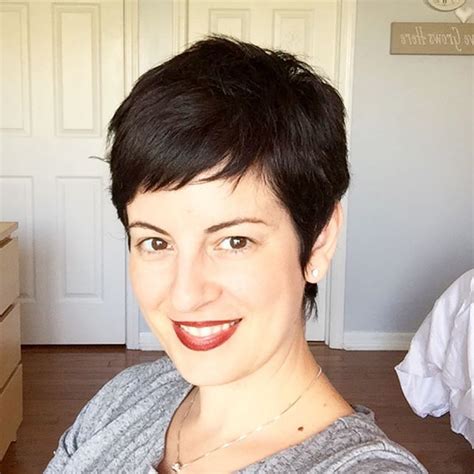 20 Cute Easy Short Pixie Cuts For Oval Faces Styles Weekly