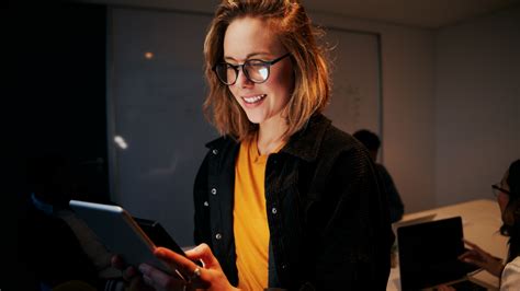 Cloud Computing Aws And Intel Migrate To Modernise