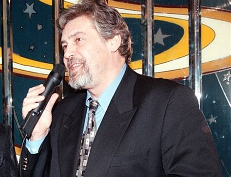 Гласът на Стефан Данаилов “заключен” в песен на Кристина Димитрова Хай Клуб