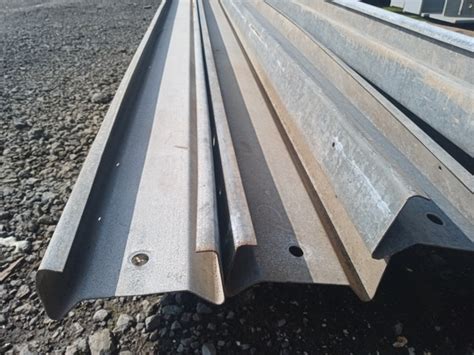 Used C Purlins 166 Mm Deep 10670 Mtr Length Overall No Cleats