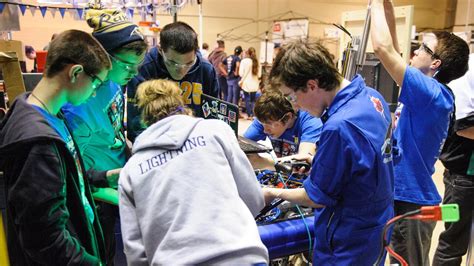 Celebrating A Partnership For Robotics Education Waterloo News