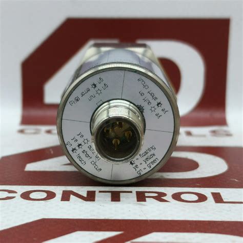 pp7024 ifm efector pressure switch 2 digital outputs