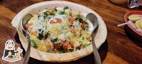 Jassi De Parathe Vadodara Panorama Complex Restaurant Menu And Reviews