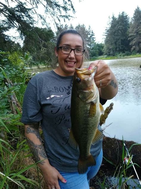 Pin On Fishing Women