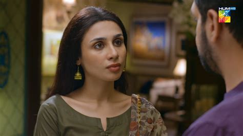 Insaan Ki Personal Life Hoti Hai Jis Mein Us Ko Madakhalat Pasand Nahi Hoti Kacha Dhaga