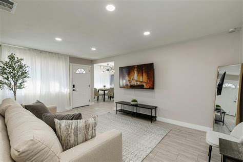 3944 Apple Blossom Way Carmichael Ca 95608 Townhome Rentals In