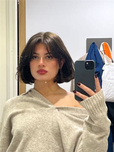 Short Layers Hairstyles For Layered Hair Medium Length Wavy Hair Hair Cuts