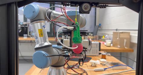 Researchers Create Raspberry Picking Robot With Precise Capabilities