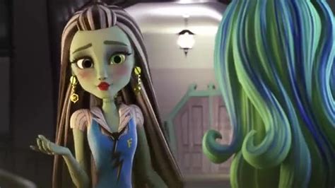 انیمیشن سینمایی مدرسه هیولا نماشا