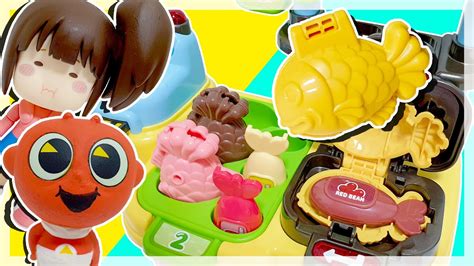 제품협찬 손님보다 주인이 더 먹는 가게가 있다 신비아파트 도깨비 뚠비의 붕어빵 장사 팥 초코크림 딸기 붕어빵 가득한 콩순이 코딩 붕어빵 가게 Youtube