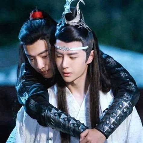 Our Zhan Zhan Is So Cute Who Is He Waiting For 😊☺️ Wangxian Tv Philippines