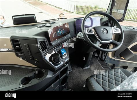 Mercedes Benz Actros Interior