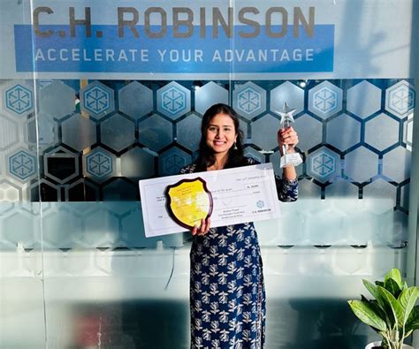 Riddhi Mehta On Linkedin Chrobinson Annualawards Logistics 33