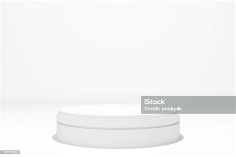 제품 프리젠 테이션 3d 렌더링흰색 배경에 흰색 라운드 무대 연단 디스플레이 0명에 대한 스톡 사진 및 기타 이미지 0명 기하 도형 디지털 생성 이미지 Istock