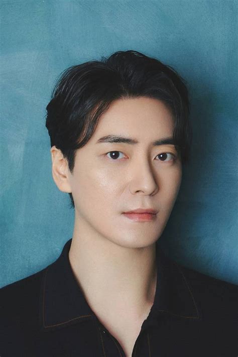여자인 줄 알았어요” 예쁘게 생겨서 여장 대회 나가 ‘미까지 수상한 남자 배우의 정체 웰니스라이프