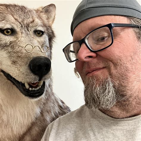 About Leroy Dickson Medium