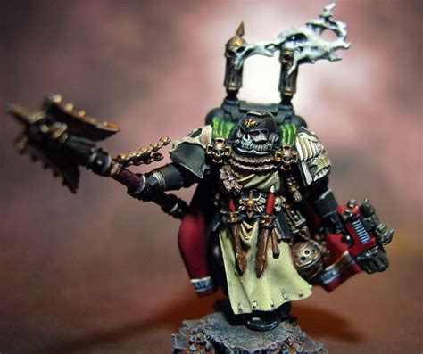 Manufactorum Showcase Interrogator Chaplain Seraphicus