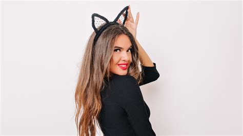 50 лучших идей костюмов на Хэллоуин 2025 образы для девушек и мужчин своими руками страшные