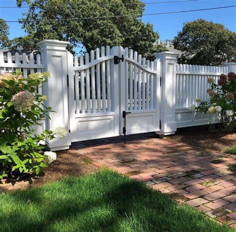 44 Fence And Gate Ideas Backyard Garden Gates Garden Design