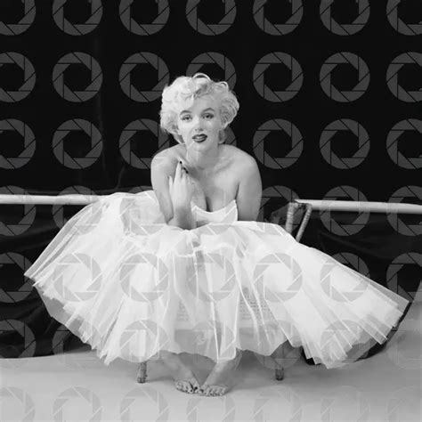 Marilyn Monroe Famous Pose