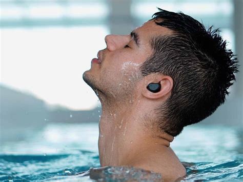 5 Best Waterproof Earbuds For Swimming 50 400