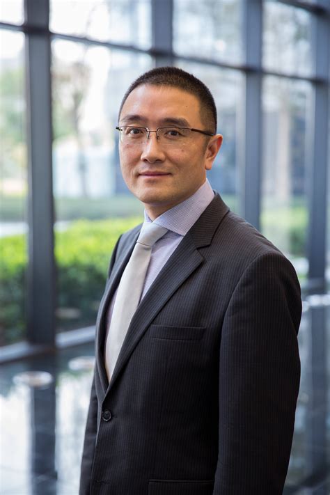 昆明峰会参会嘉宾蒋健 博世中国副总裁搜狐汽车搜狐网