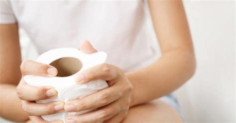 껌 삼키면 변비 변비에 관한 속설 8가지