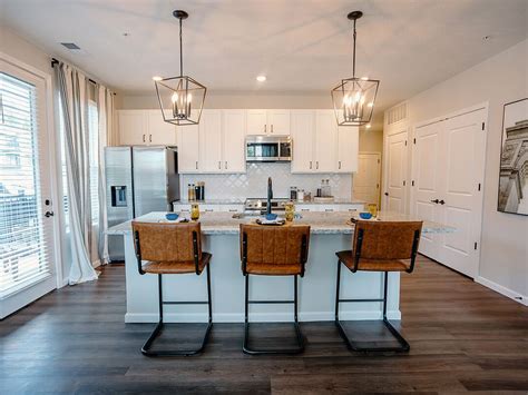 Dalton Residences 5060 Warner Rd Westerville Oh 3 Units Available