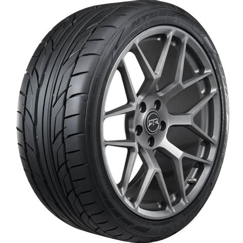 255 55r17 Tire