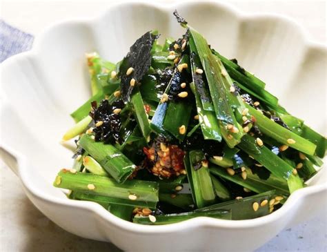 ポリ袋に入れて和えるだけ！ご飯もお酒もめっちゃ進みます！『旨辛やみつきニラ』の作り方