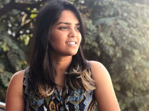 6 Hot Sexy Veda Krishnamurthy Bikini Pics