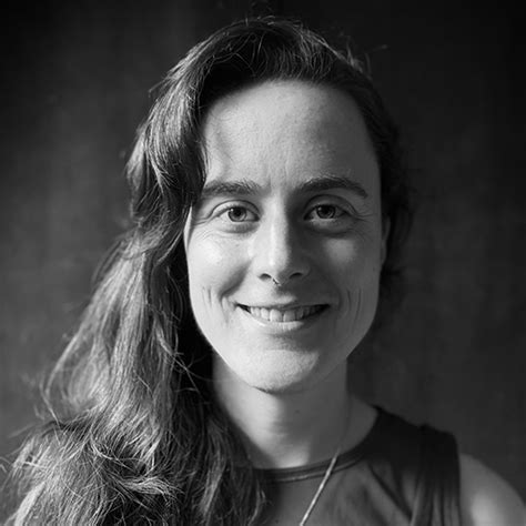 Lilly Suzanne Roche Navakaraṇa