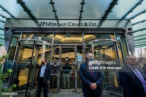 Jp Morgan New York Photos And Premium High Res Pictures Getty Images