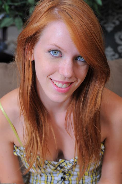 Hot Ginger Pepper Kester Gets Naked Flaunts Her Big Ass And Spreads Her