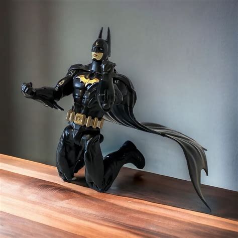 خرید و قیمت اسباب بازی فیگور بتمن جنس گوشتی و نرم فیگور بت من اسباب