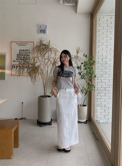 바이베이지 [바이베이지] 클래시 썸머 앞트임 H라인 롱 바스락 스커트