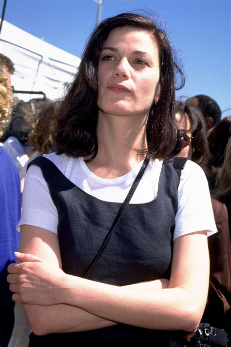 Linda Fiorentino Net Worth Wiki Age Weight And Height