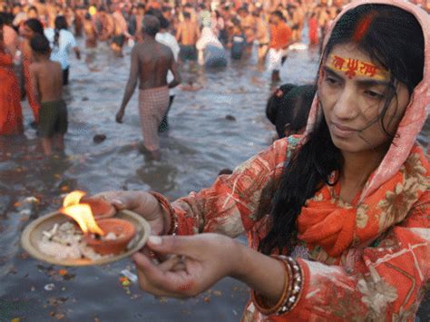 Mahakumbh Prayagraj Kalpavasi Vidai Sangam Snan महाकुंभ से विदा हुए