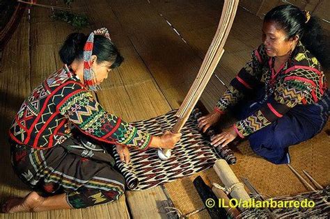 South Cotabato T'nalak Dream weavers by Allan Barredo | Philippines culture, Philippines, Folklife