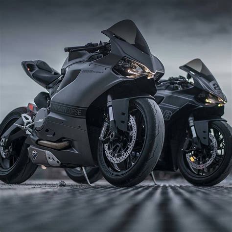 Ducati Superbike Matte Black