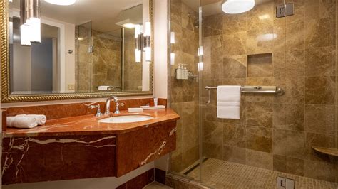 Monterey Bay Hotels Guest Rooms Monterey Plaza Hotel And Spa