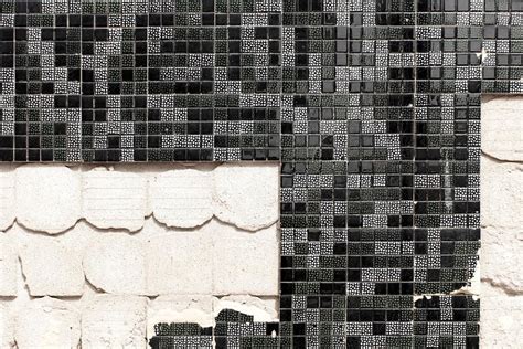 타일 된 벽돌 작업 배경 또는 텍스처 무료 사진